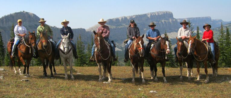 Ranch Roundup: 10 Best Horseback Riding Vacations in Montana - Horse Rookie