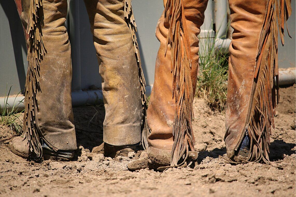 Chaps vs. Chinks: What's the Difference? - Horse Rookie
