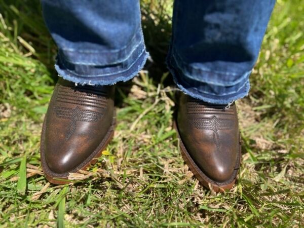 Lone Star Exemplar: Chisos Handmade Cowboy Boot Review - Horse Rookie