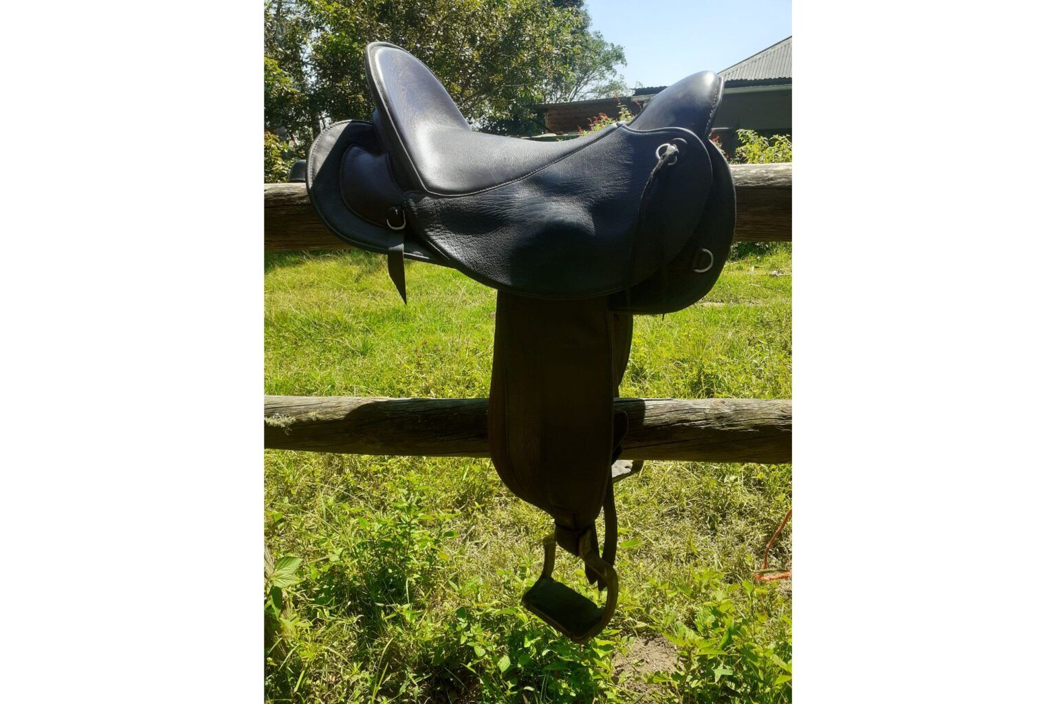 My 10-Year Love Affair With Leon Liversage Trail Saddles - Horse Rookie